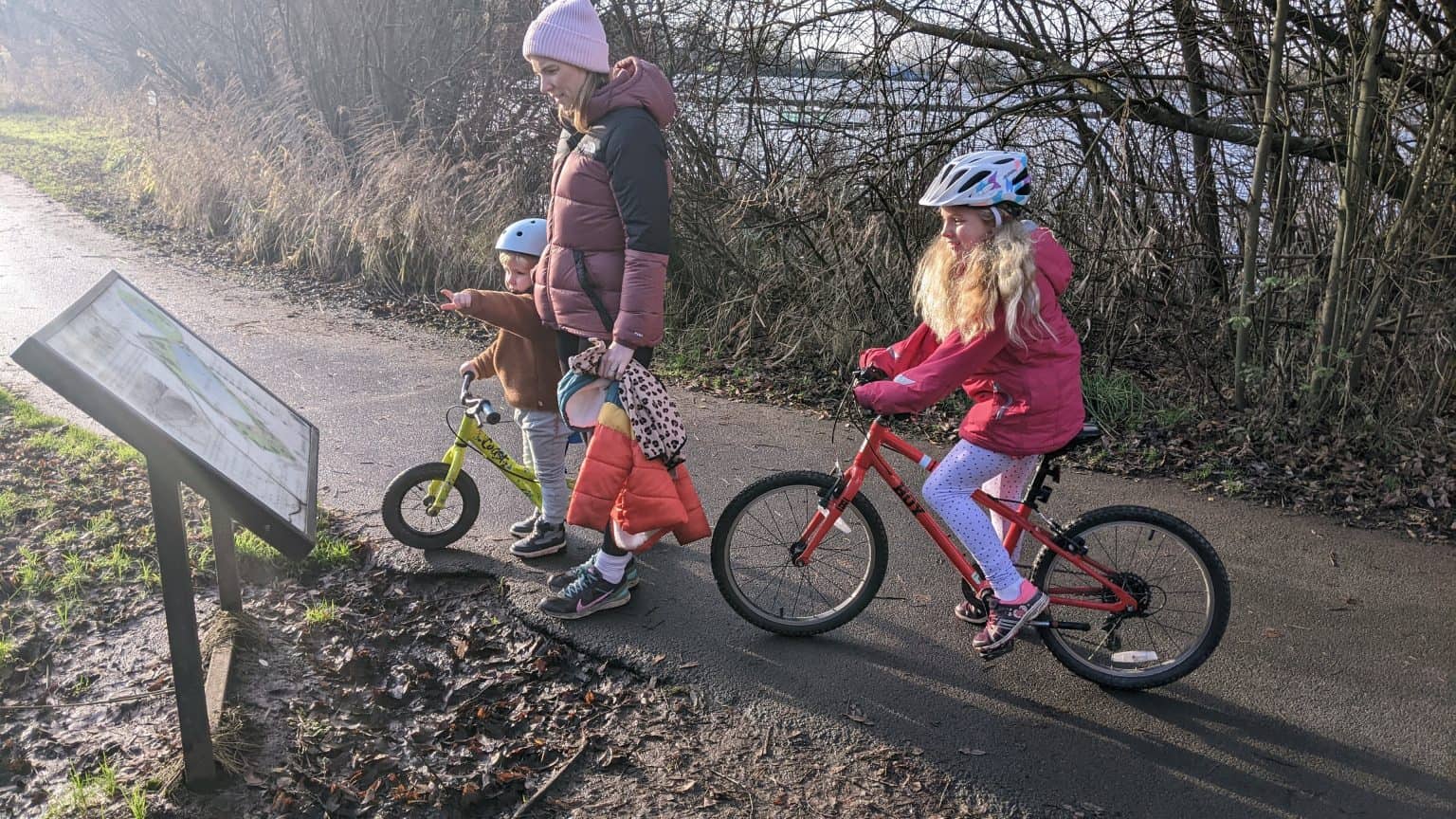 Yeadon Tarn, Leeds Review For Families | Play Park & Trails