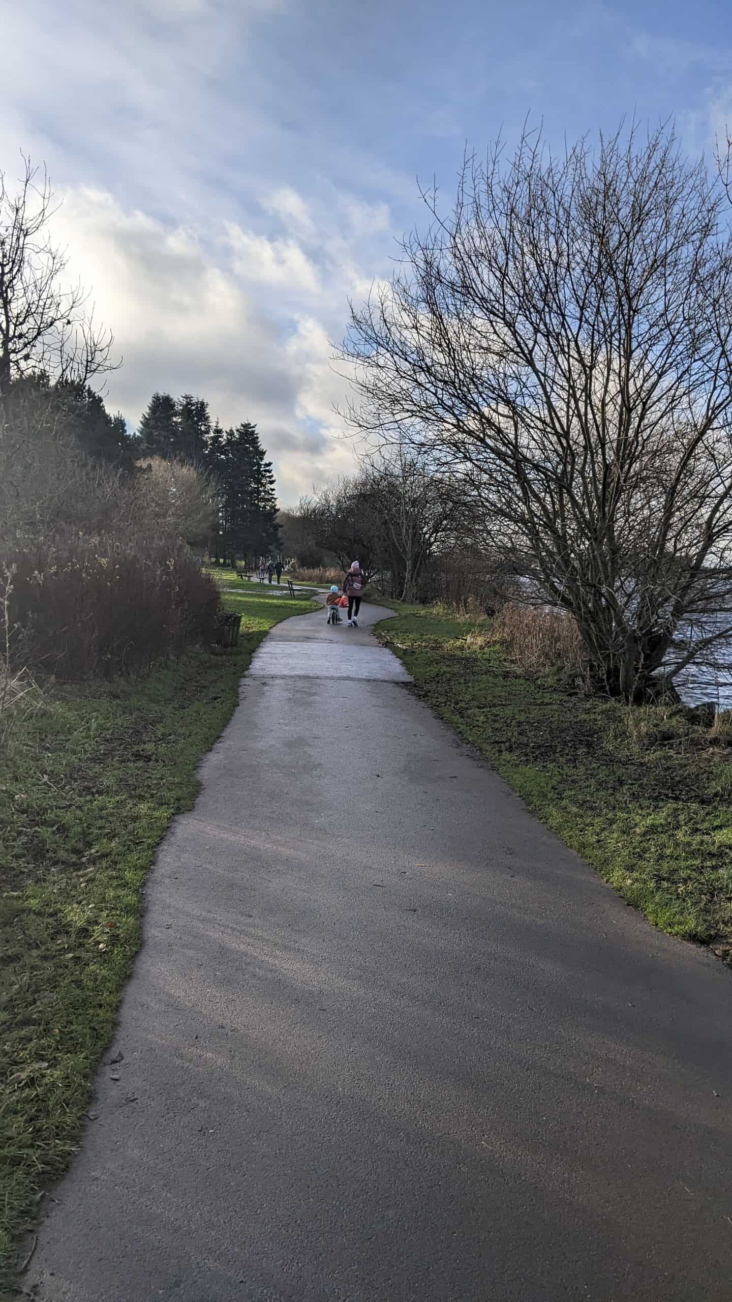Yeadon Tarn, Leeds Review For Families | Play Park & Trails